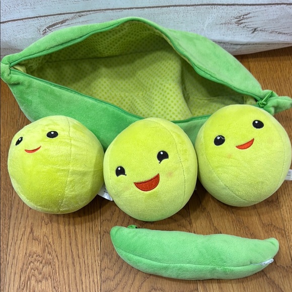 Disney | Toys | Set Of 2 Toy Story 3 Green Peas In Pod Stuffed Plush 8 ...